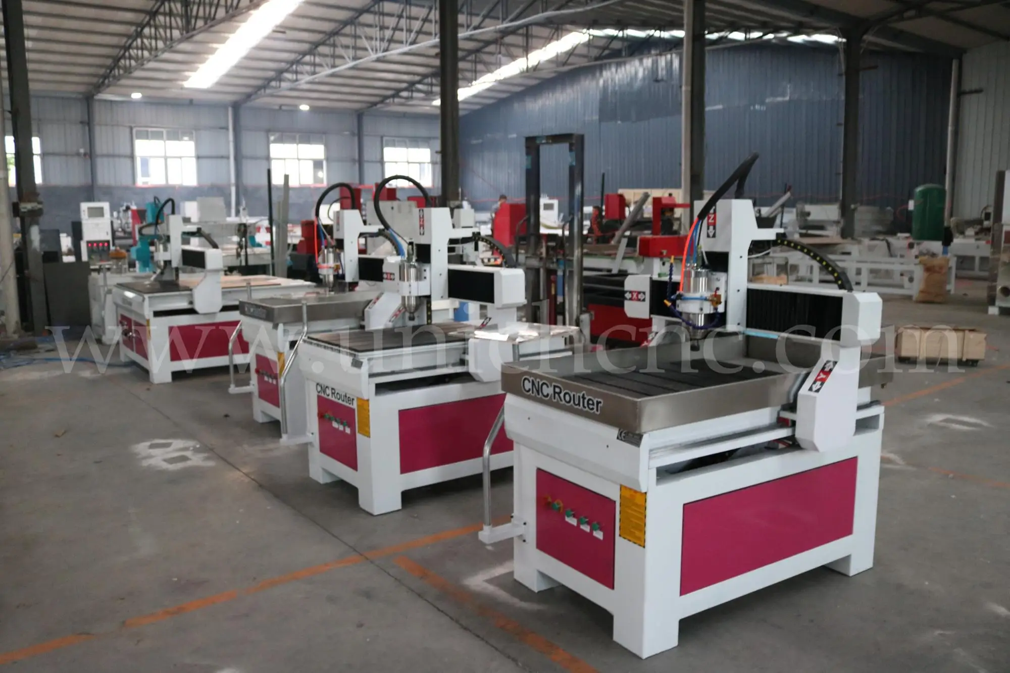 La Lavorazione Del Legno Router Di Cnc 6090/mobili Intaglio Macchina ...