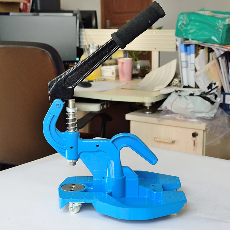 Good Quality Of Eyelet Button Hole Industrial Sewing Machine Hand ...