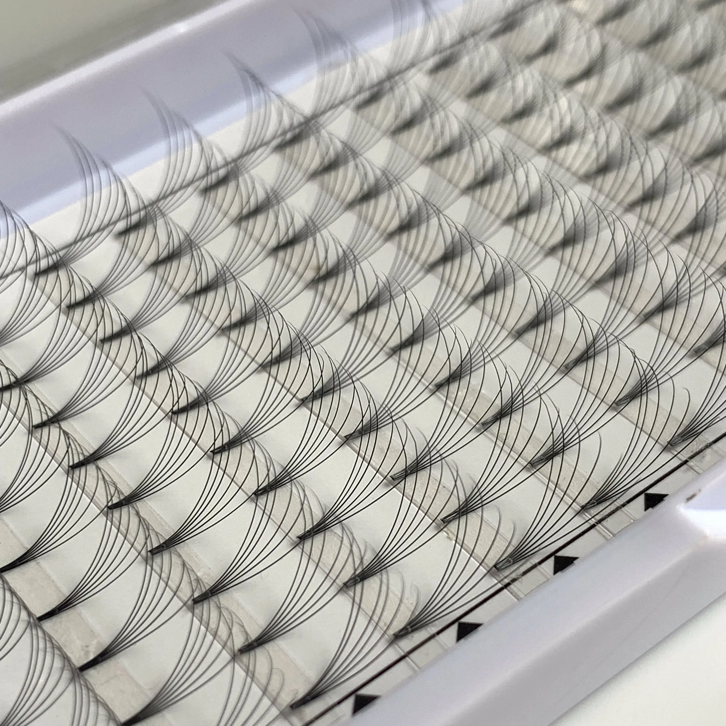 Best Seller 2d 3d 4d 5d 6d Volume Lashes Eyelash Extensions C And D ...