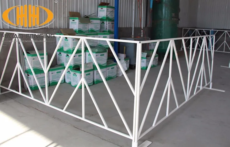 8 Ft Heavy Duty Interlocking Steel Barricade Race Barricades For Public ...