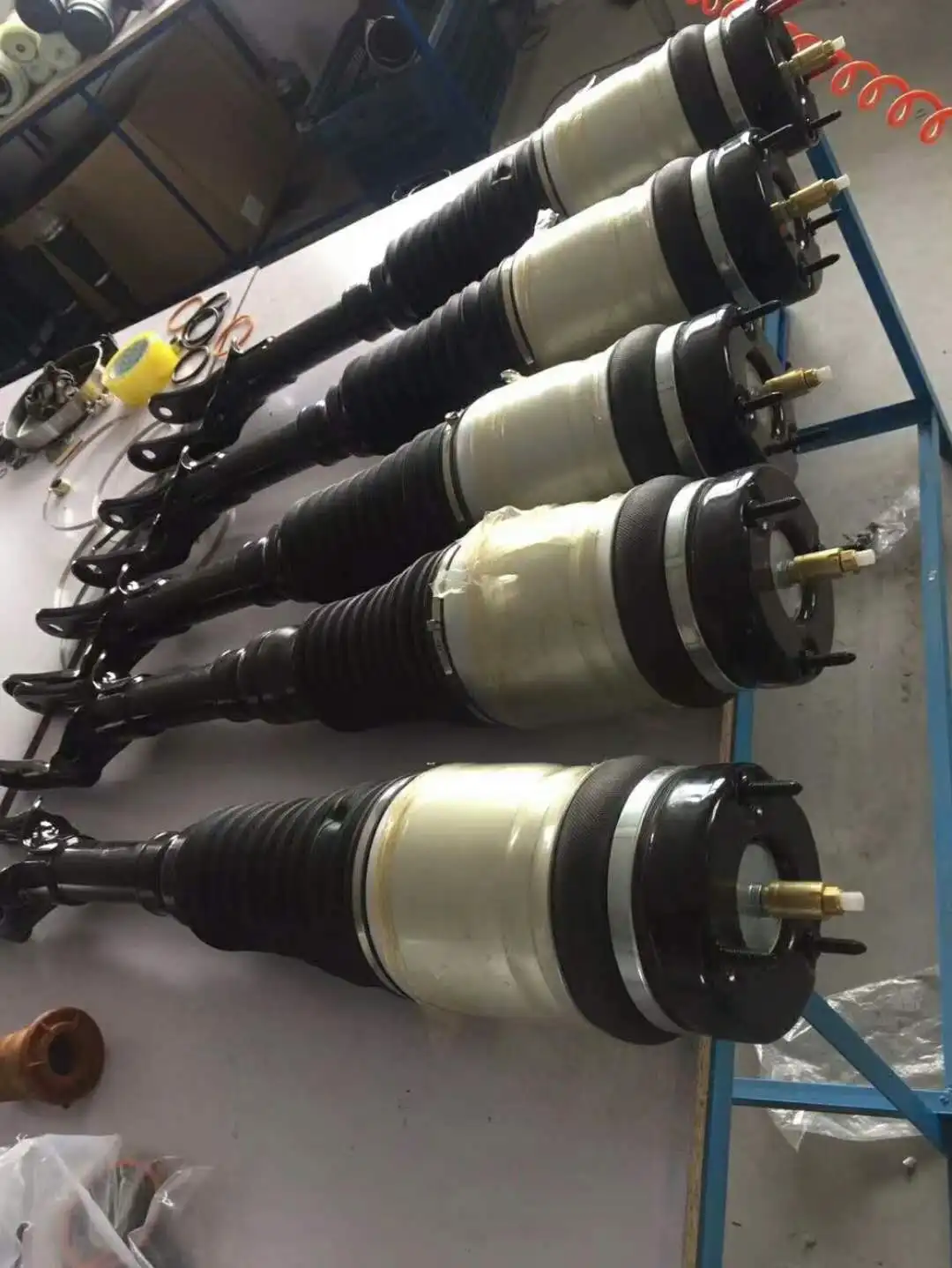 68029903ae Oem Auto Air Ride Suspension Front Shock Absorbers For Jeep ...