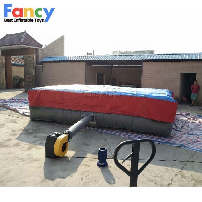 Size 16ft X 13ft Inflatable Stunt Air Bag For Jump,Mini Air Bag Jump ...