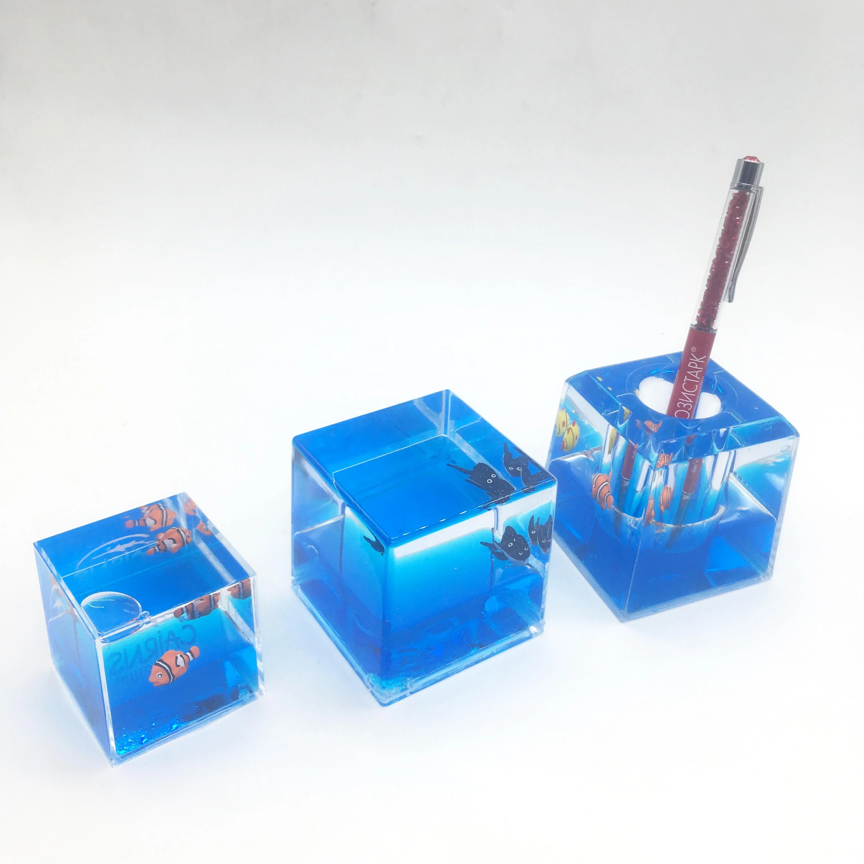 Blue Liquid Aqua Paperweight Cube With Sea Animal 3d Floater - Buy Aqua ...