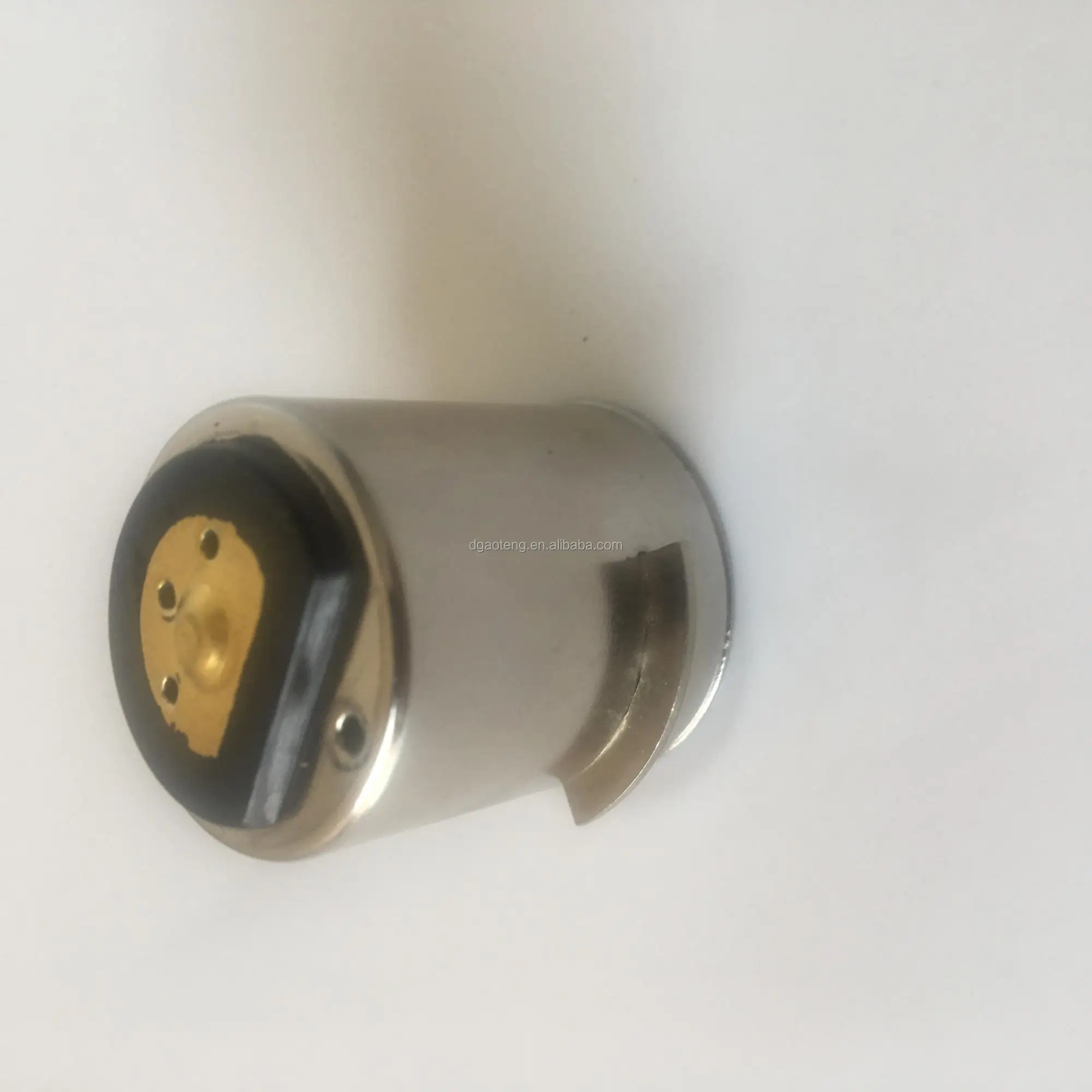 Nickel Plated P28S Lamp Base - Reliable Lamp Holder