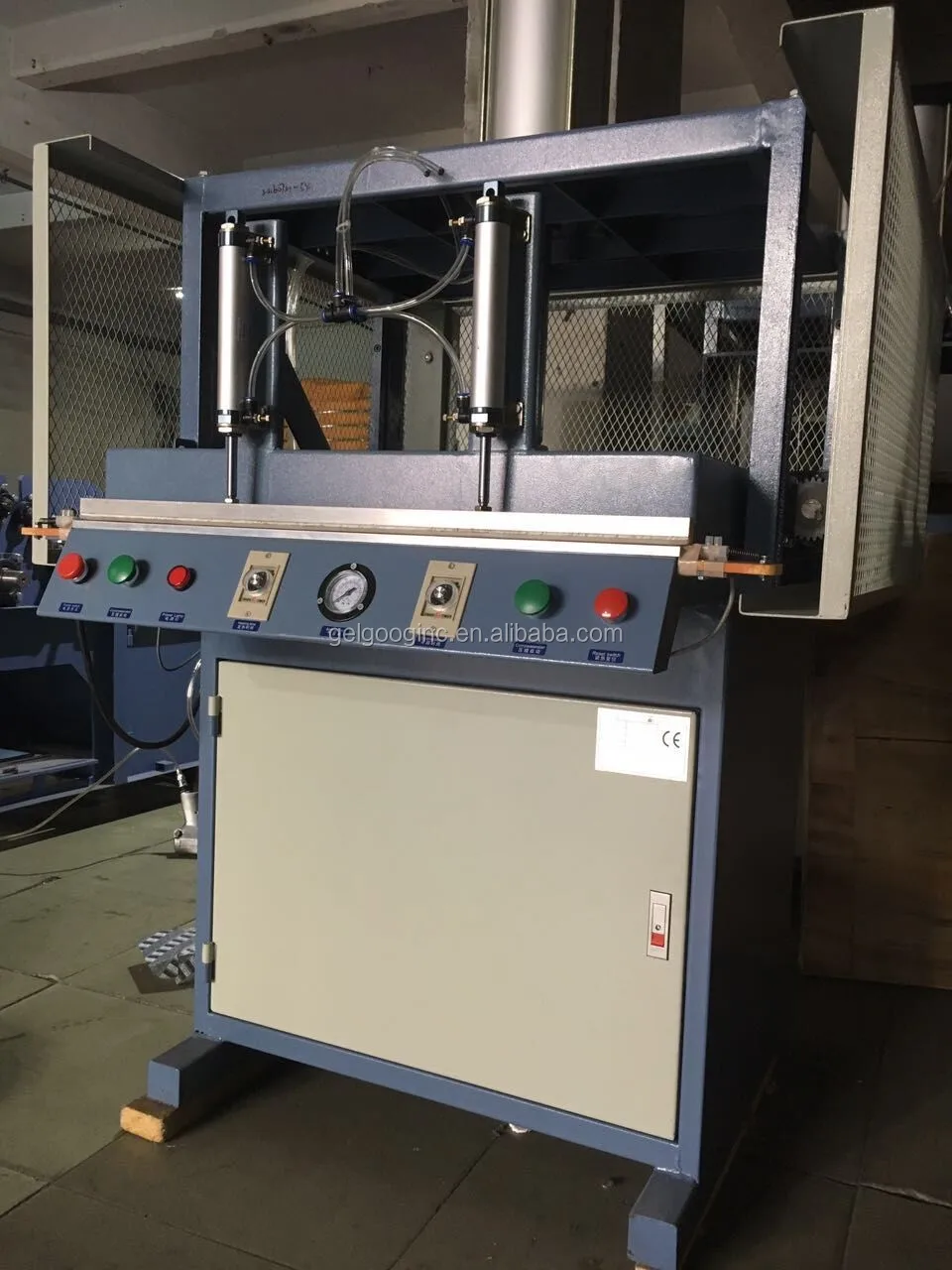 Commercial Pillow Cushion Compressed Vacuum Packing Machine - Buy ...