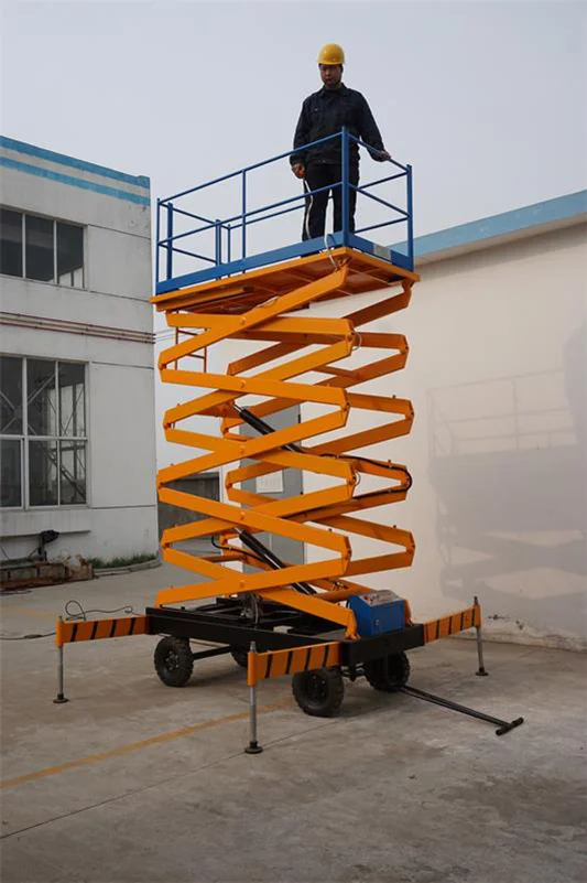 Electric Mobile Scissor Lift - Efficient Street Light Changing