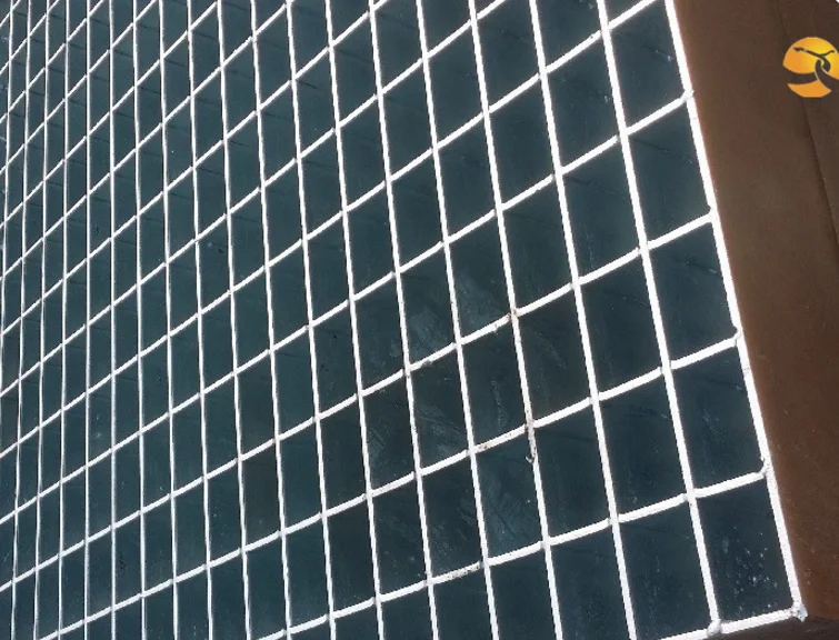 Rectagrid Gripweld Bearer Bar Steel Grating - Durable & Versatile