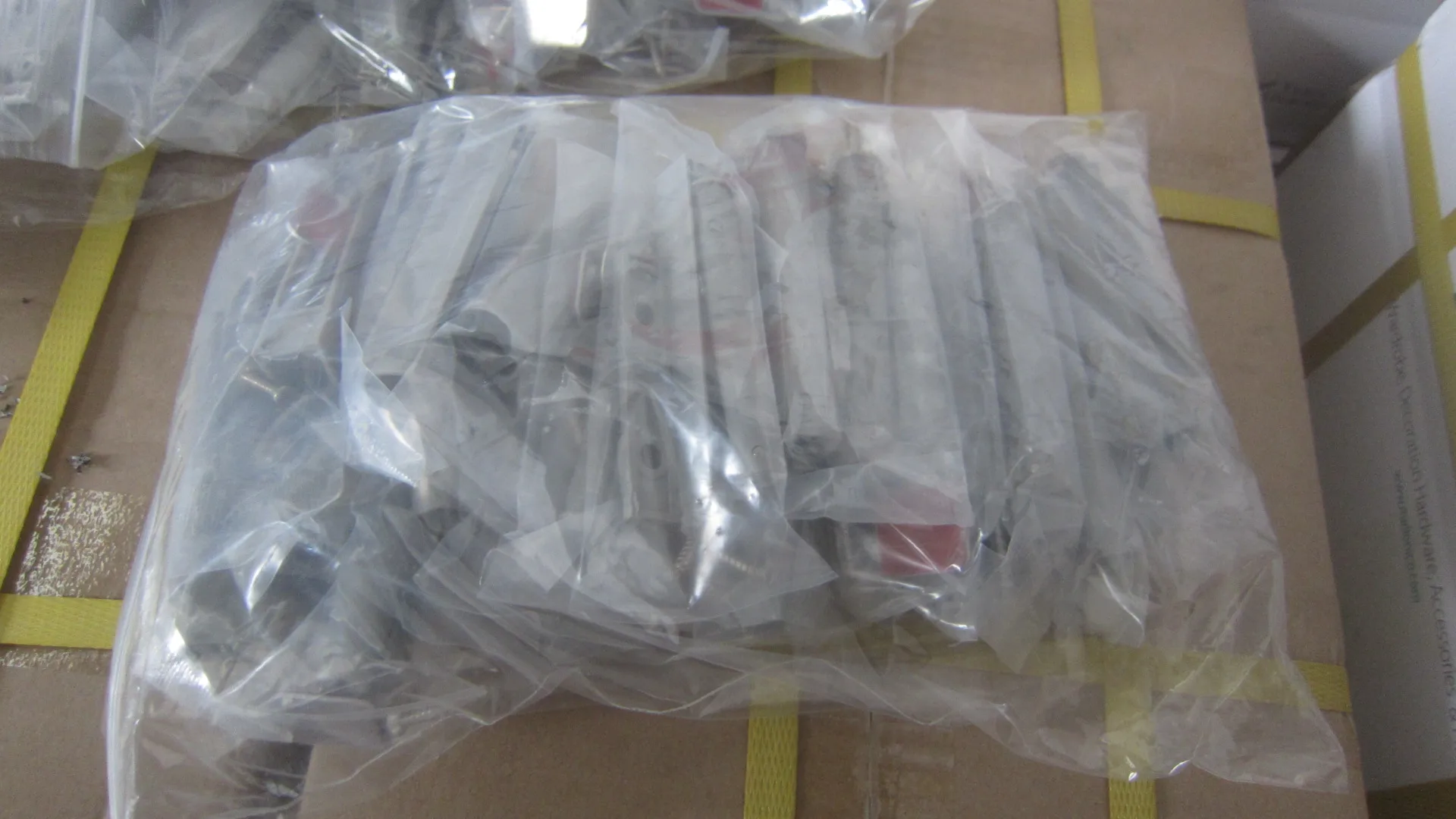 Plastic Push To Open Latch Mechanism Push To Open Door Catch - Buy Push ...