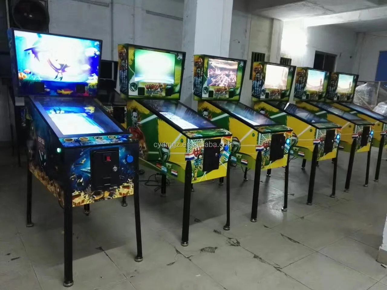 Pinball Club Machine - Hundreds of Games with LCD Screen