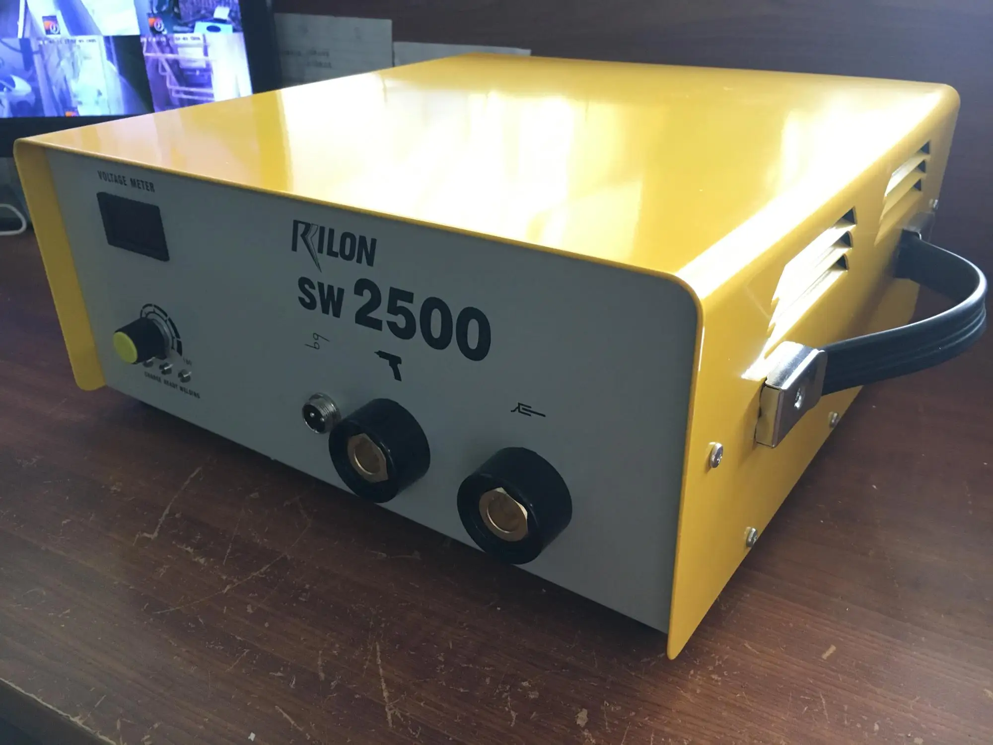 Cost-effective Stud Welder SW-2500 Inverter Welding Machine
