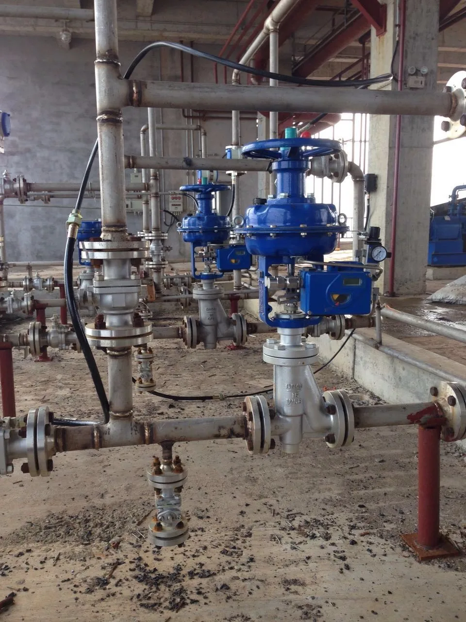 New Design Cast Iron Globe Valve Double Cages Pressure Balanced Piston ...