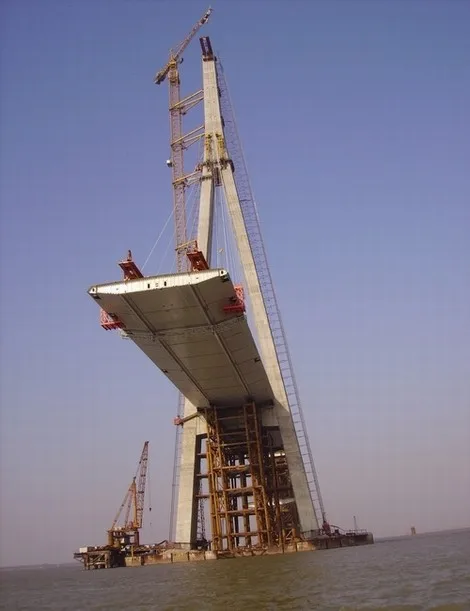 100 Ton Precast Concrete Segment Lifter for Cable-Stayed Bridges