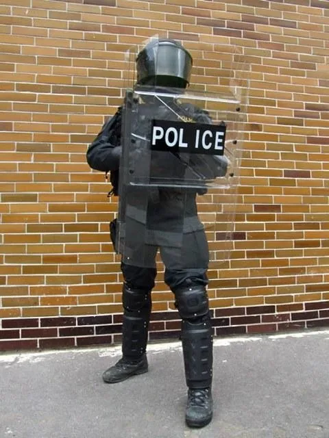 Anti Riot Shield Polycarbonate Riot Shield Riot Equipment Military ...