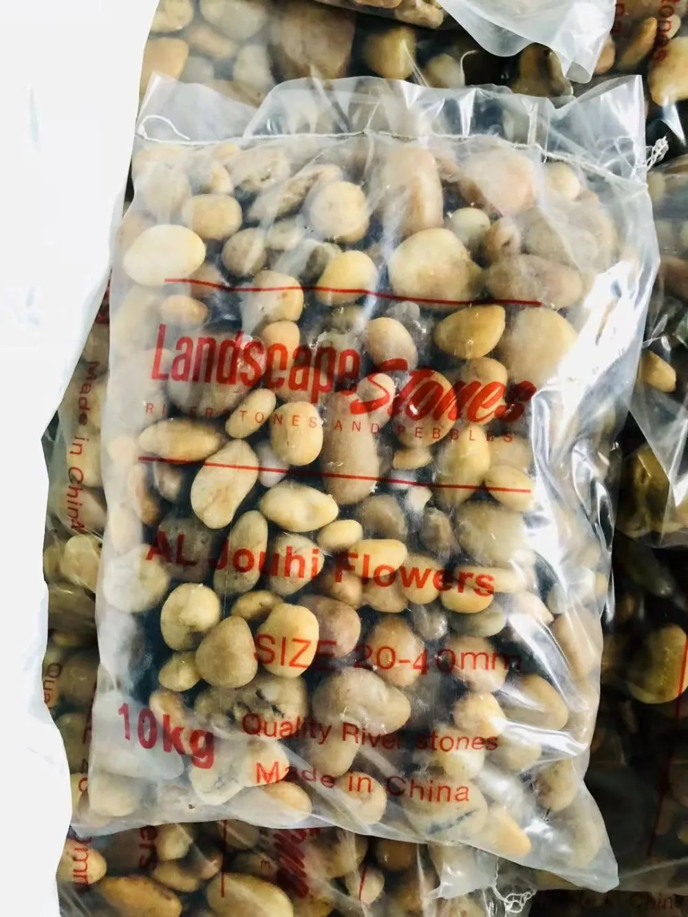 Polished Natural Yellow River Landscaping Pebbles Gravel Stone - Buy ...
