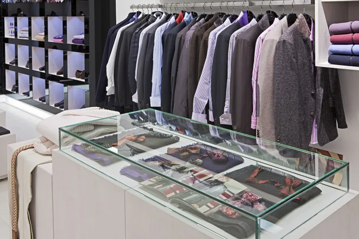 Wooden Clothes Display Cube Painted In White For Garments Shop Display ...