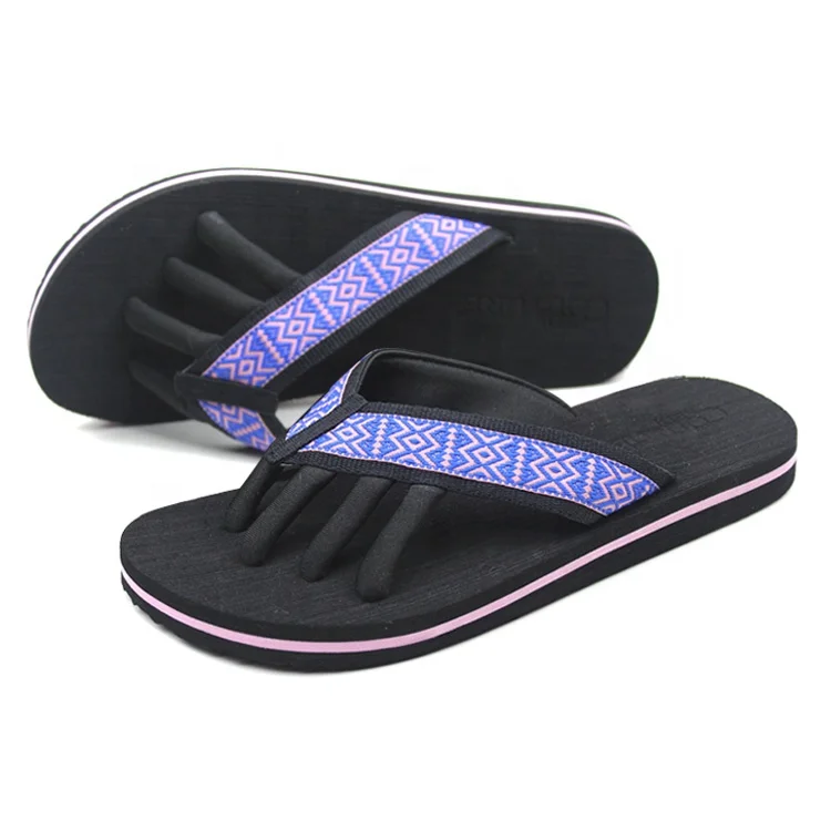 Wholesale Floral Pattern Fabric Toe Separator Sandals