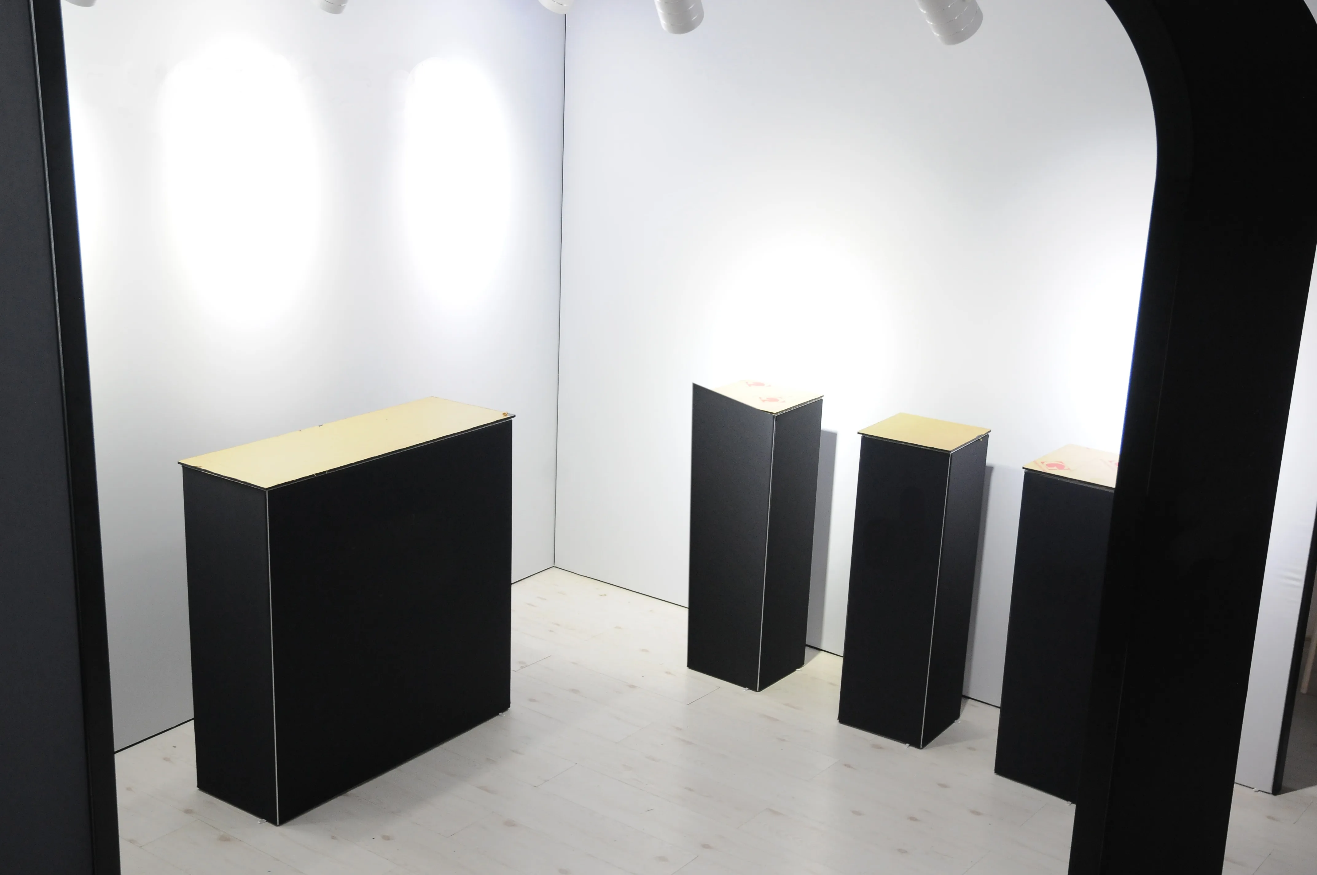 Exhibition Stand Shell Scheme Booths/exibition Stands 3x3| Alibaba.com