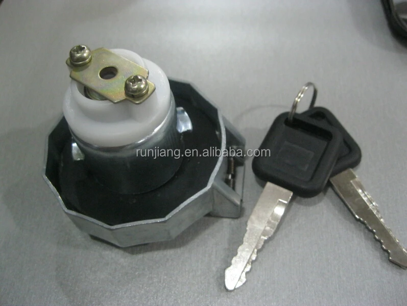 Isuzuトラック部品用キー付き燃料タンクキャップ/キャップ燃料oe:8-97095-686-2 /8970956862 - Buy いすゞ ...