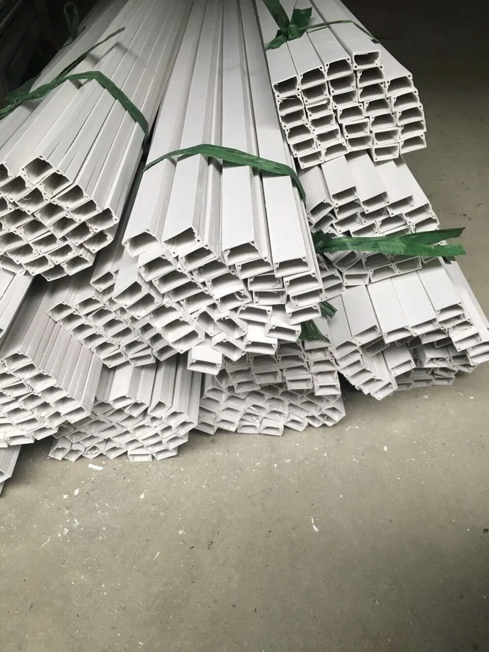 White PVC Plastic Trunking Sizes 100x50 - Durable & Versatile