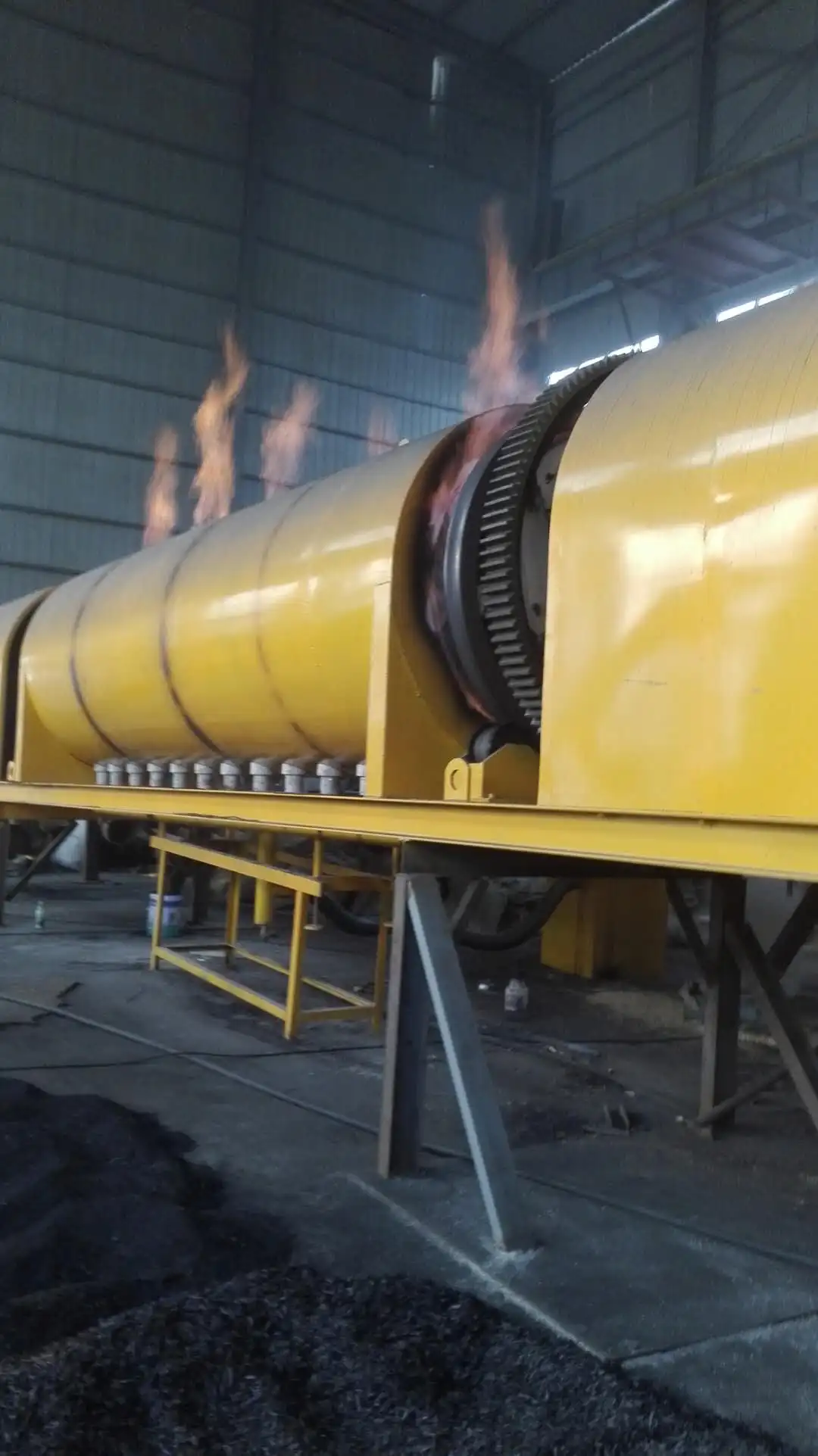 Smokeless Continuous Sawdust Torrefaction Machine by Sanjin