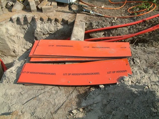 Custom High Quality PE Cable Protection Tiles