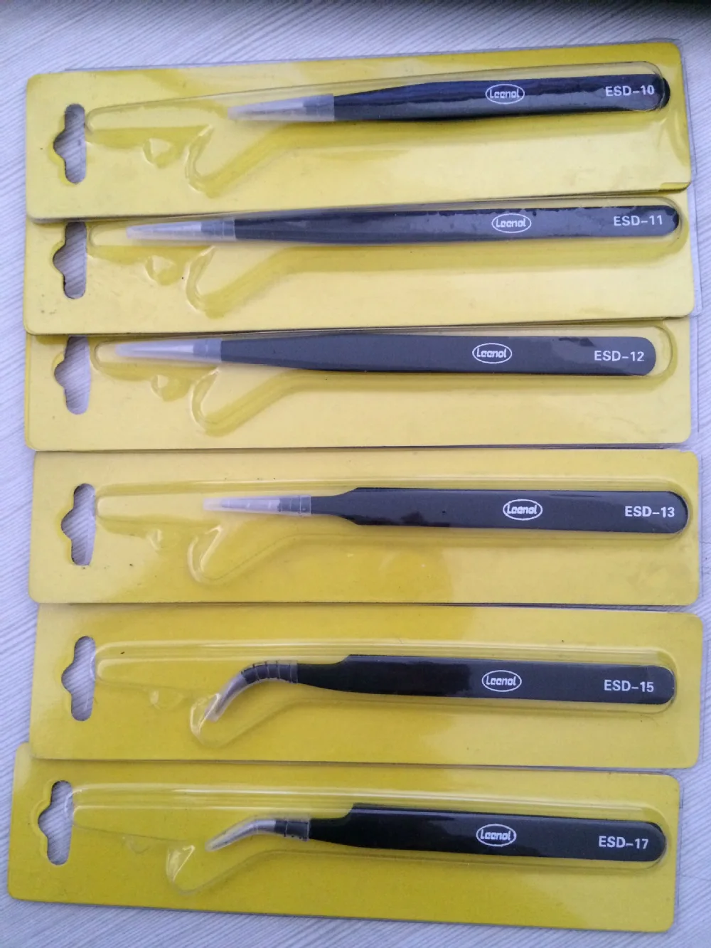 93305 Conductive Plastic Tweezers - Ideal for Electronics