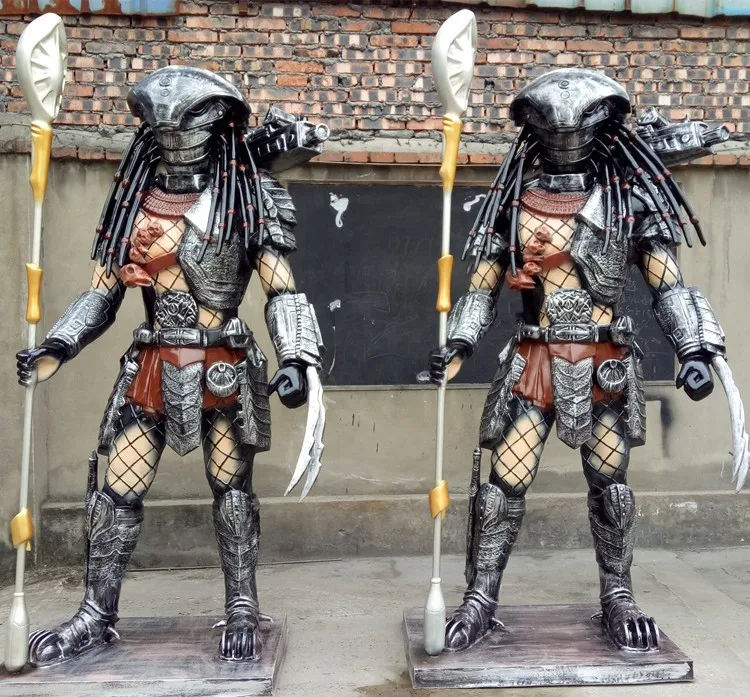 Customized Life-Size Predator Statue Fiberglass Sculpture