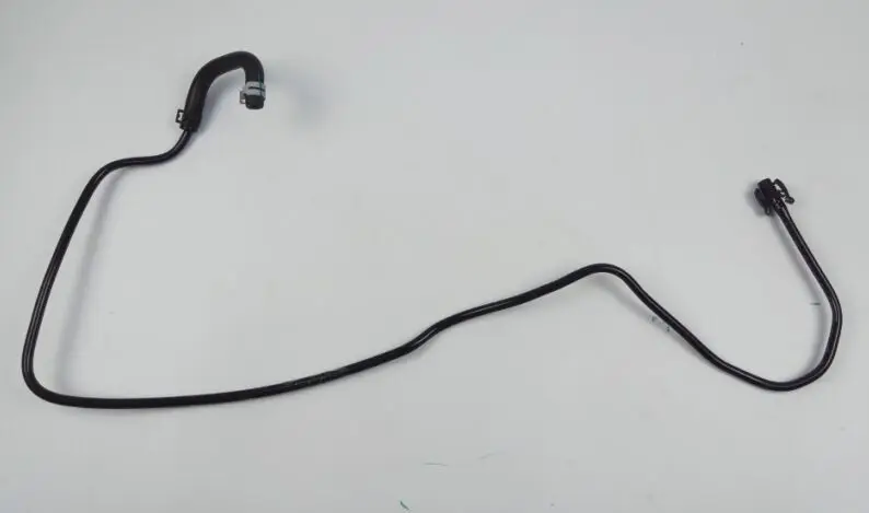 Brand New Expansion Tank Hose Dg93 8a365 Ec Cg91 8k012 Aa 8v61 8k012 Cb ...