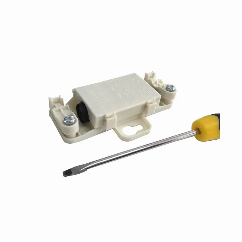 Vde Ce Ip44 Screwless 3 Pole Waterproof Junction Box With 3 Pole ...