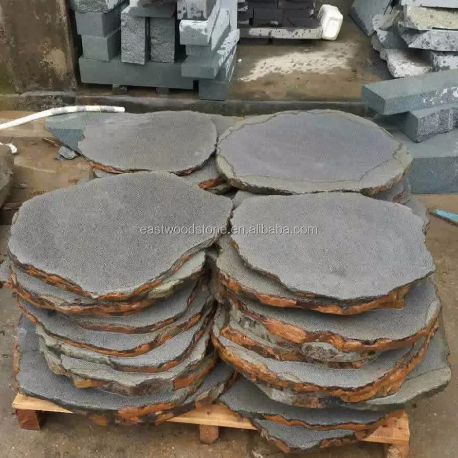 Black Basalt Random Tiles Flagstone For Garden Paving - Buy Basalt ...