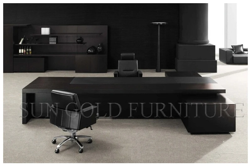 Luxury Italian Manager Office Table - Modern & Customizable
