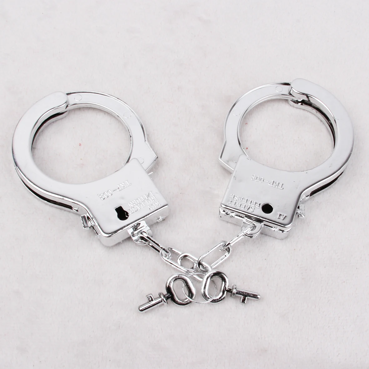Wholesale Kids Play Police Plastic Handcuffs for Carnival
