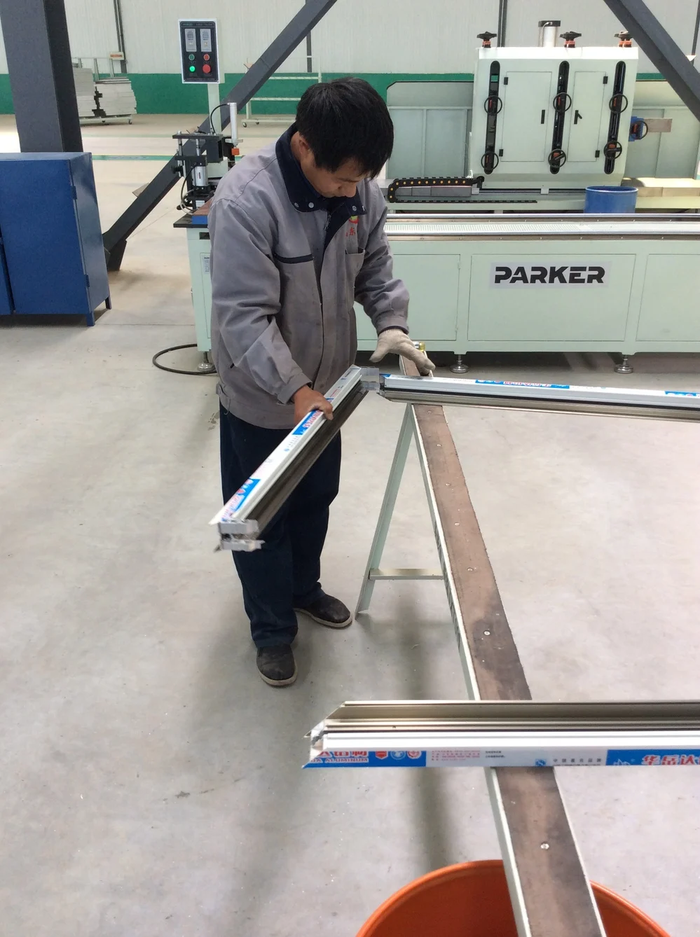 Aluminum Doors Windows Machine - Precision & Efficiency