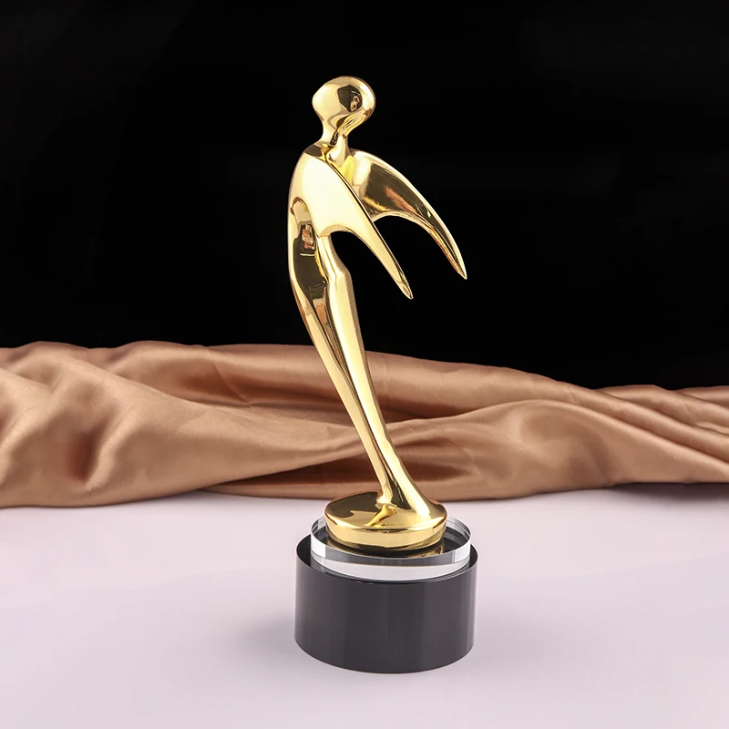 Wholesale Custom Gold Plate Metal Figurine Award Trophy