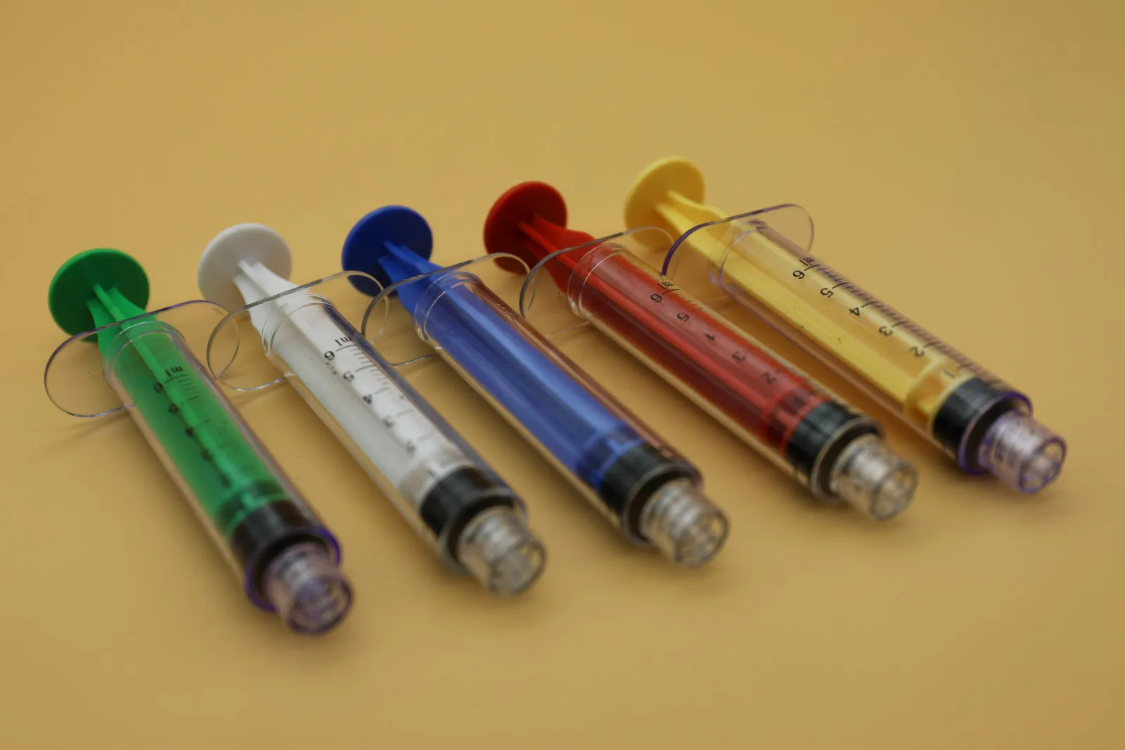 10ml Medical Colored Piston Specialty Syringe of Polycarbonate Material ...