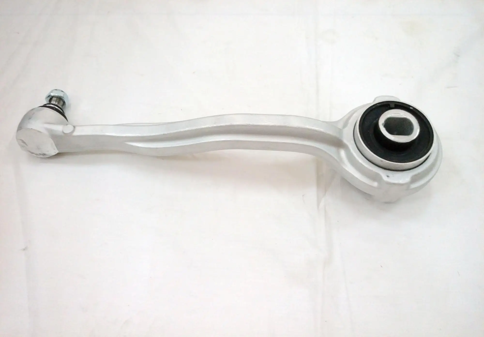 For Mercedes-benz W203 203 330 39 11 203 330 40 11 Front Axle Upper ...