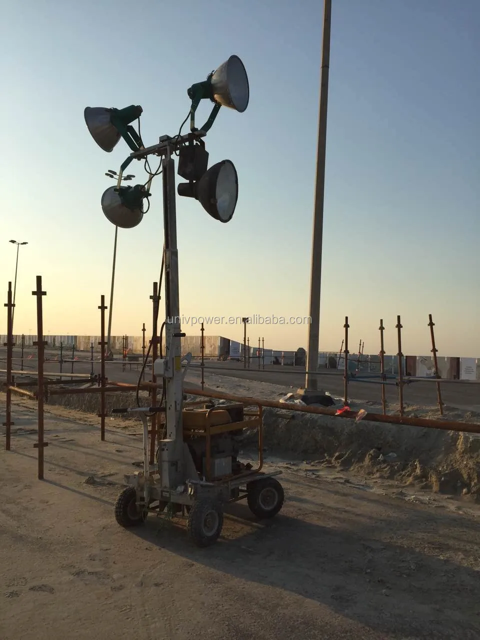 Rechargeable Pneumatic Telescopic Mast Construction Portable 12v ...