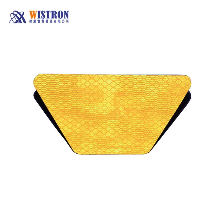 Highway Delineator Application - Flexible Reflective Markers