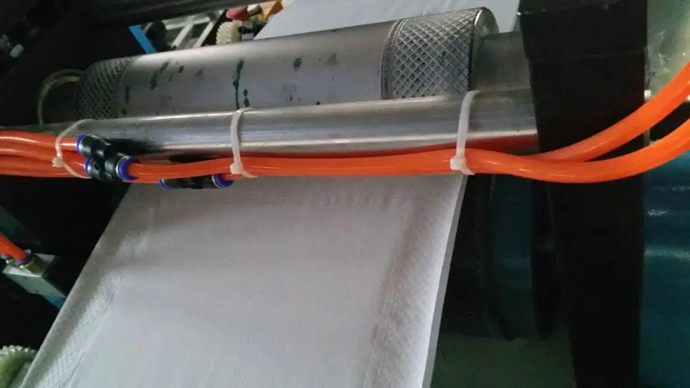 Automatic Good Embossing Paper Serviette Folding Napkin Tissue Machine automatic-good-embossing-paper-serviette-folding-napkin-tissue-machine