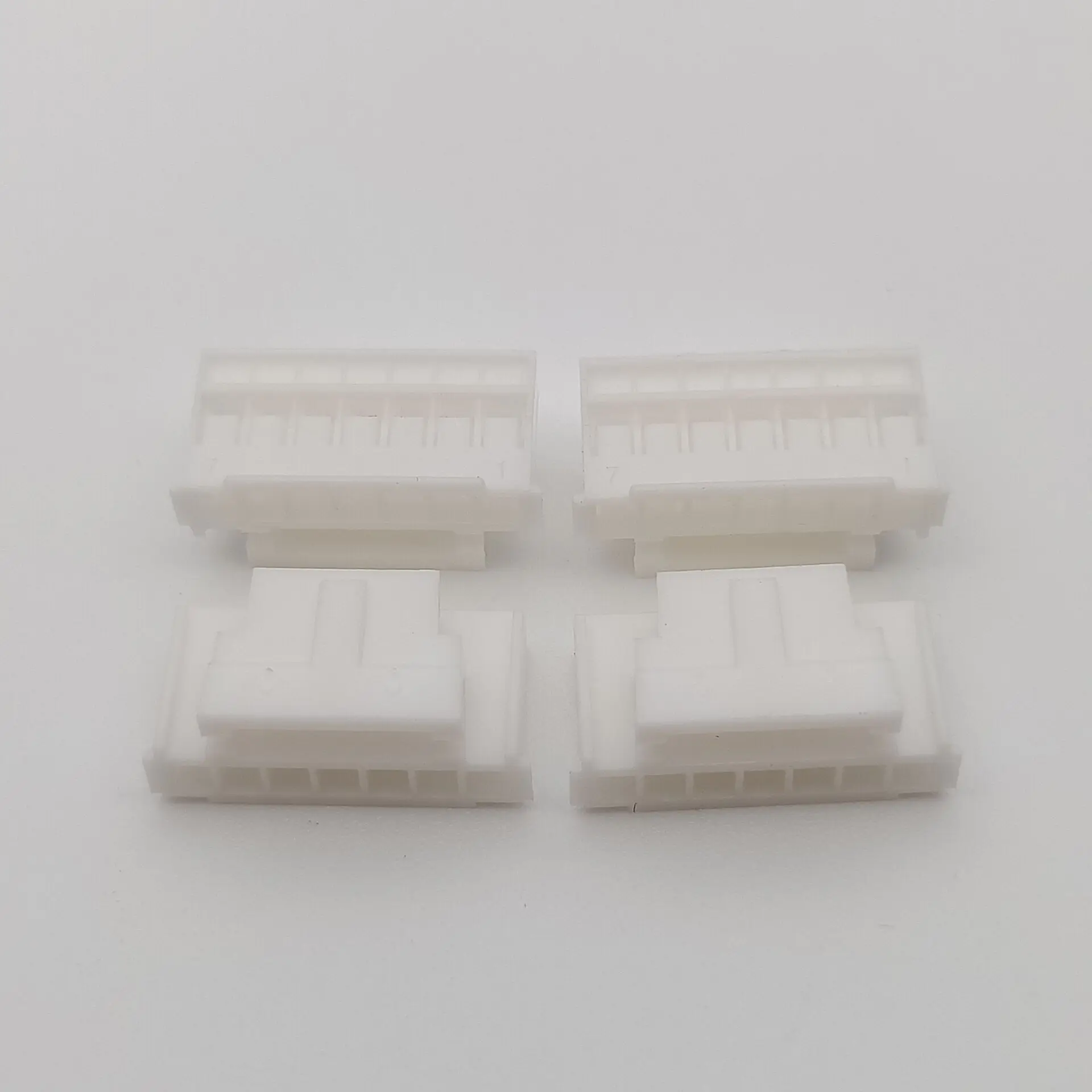 Yeonho SMH200-08 Connector - 8 Pin, 2.0mm Pitch Housing