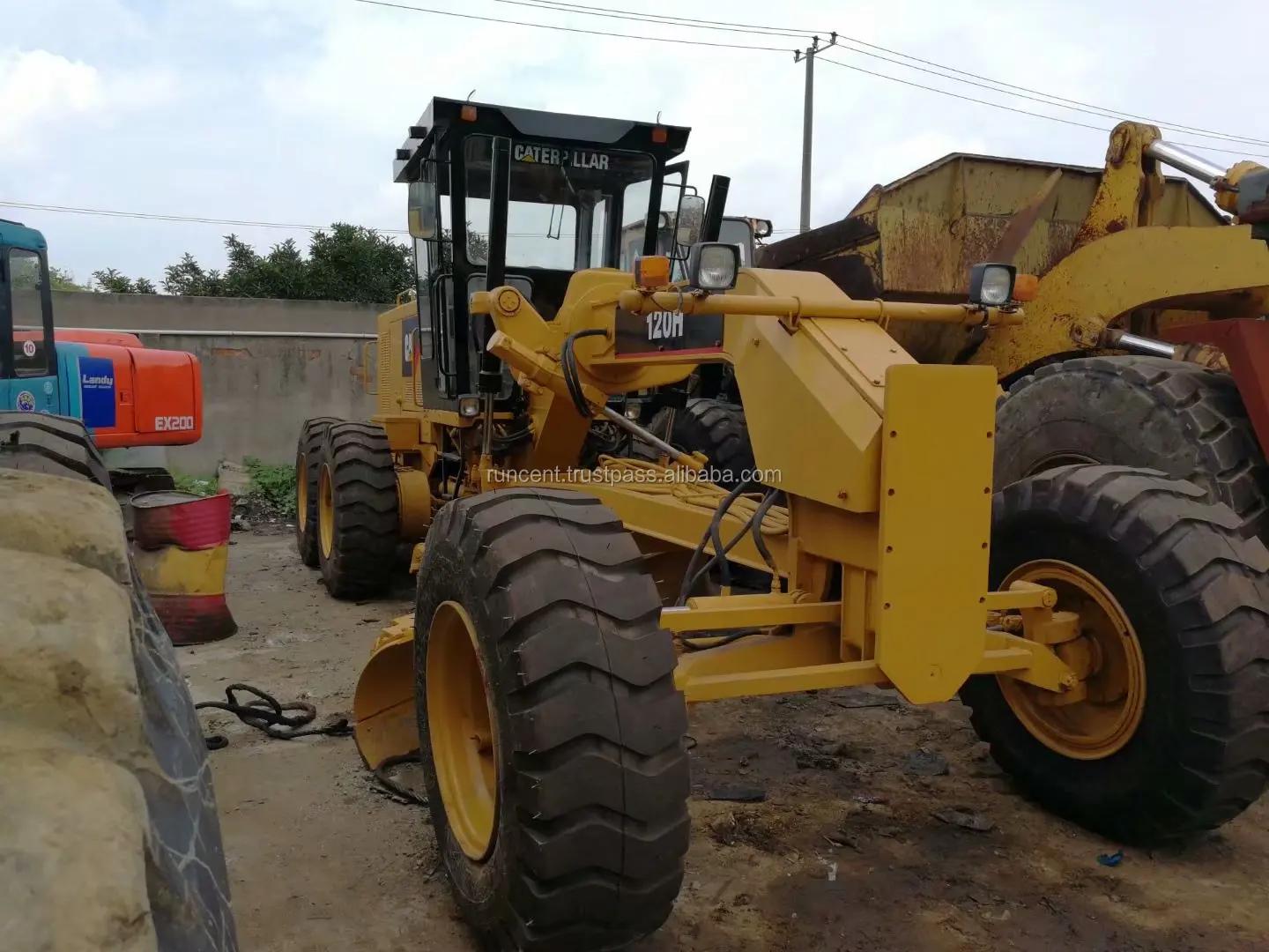Caterpillar 120H Motor Grader - Reliable Second Hand Option