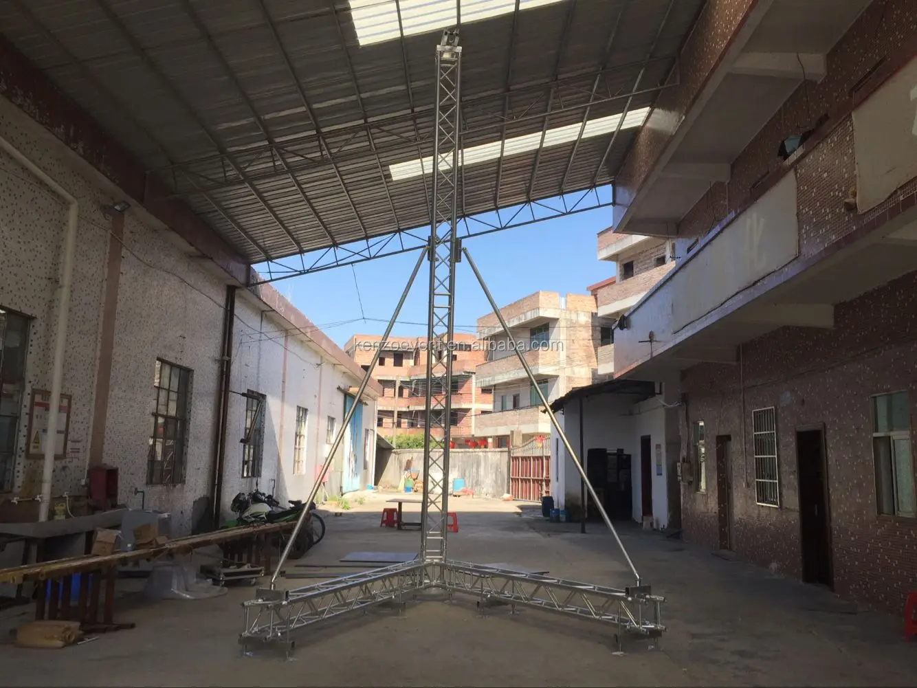 Customized Line Array Stands - Truss Speaker Truss Tower Lift for Sale