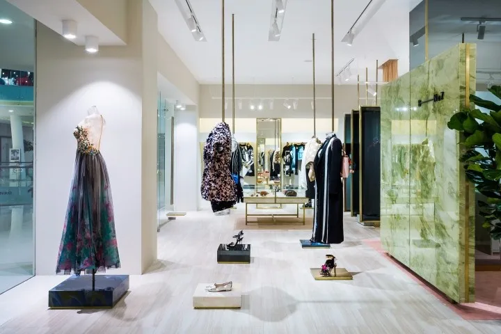 Women's Dress Retail Shop Interior Design Painted Wooden Wall Cabinet ...