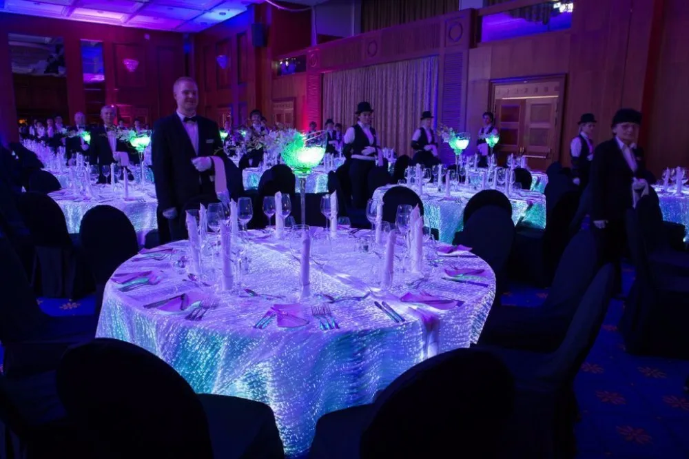7 Colors Changing Light Up Led Fiber Optic Table Cloth - Buy Fiber ...