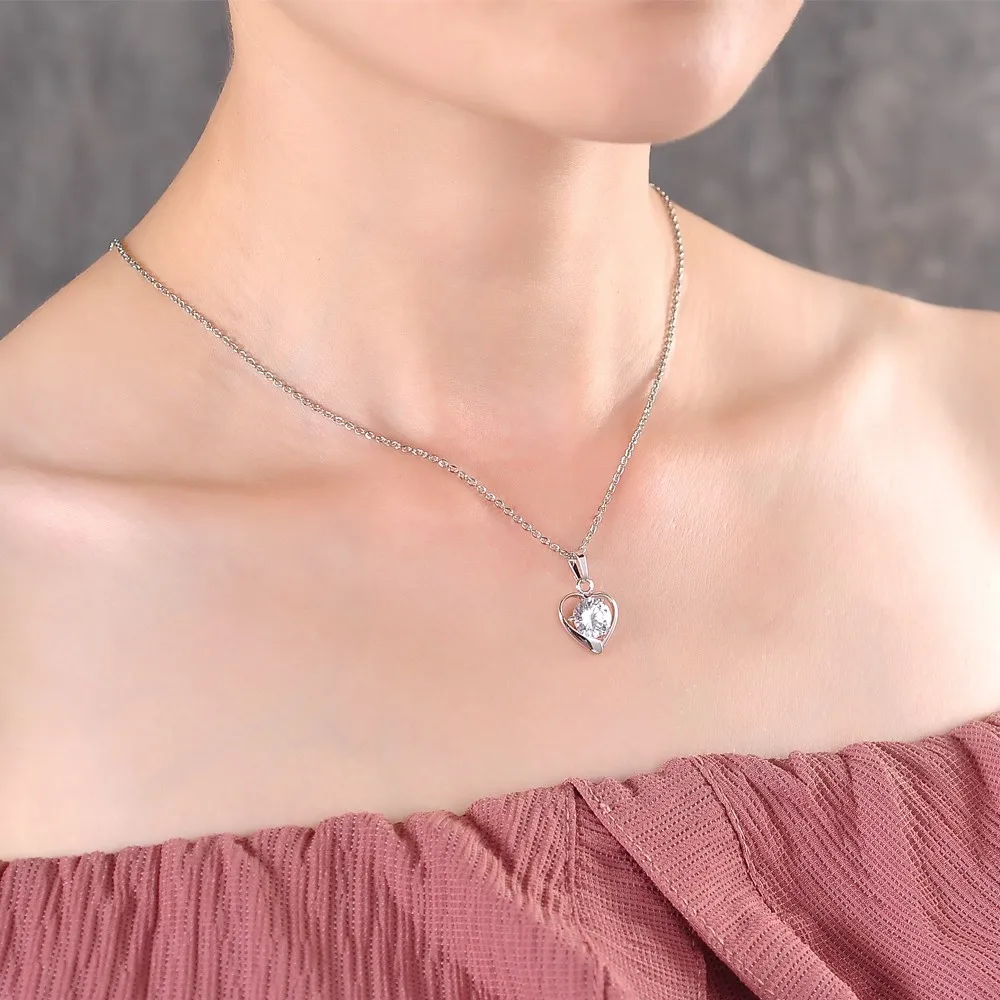 Wholesale Elegant Heart Shape Round Cubic Zirconia Pendant Wedding ...