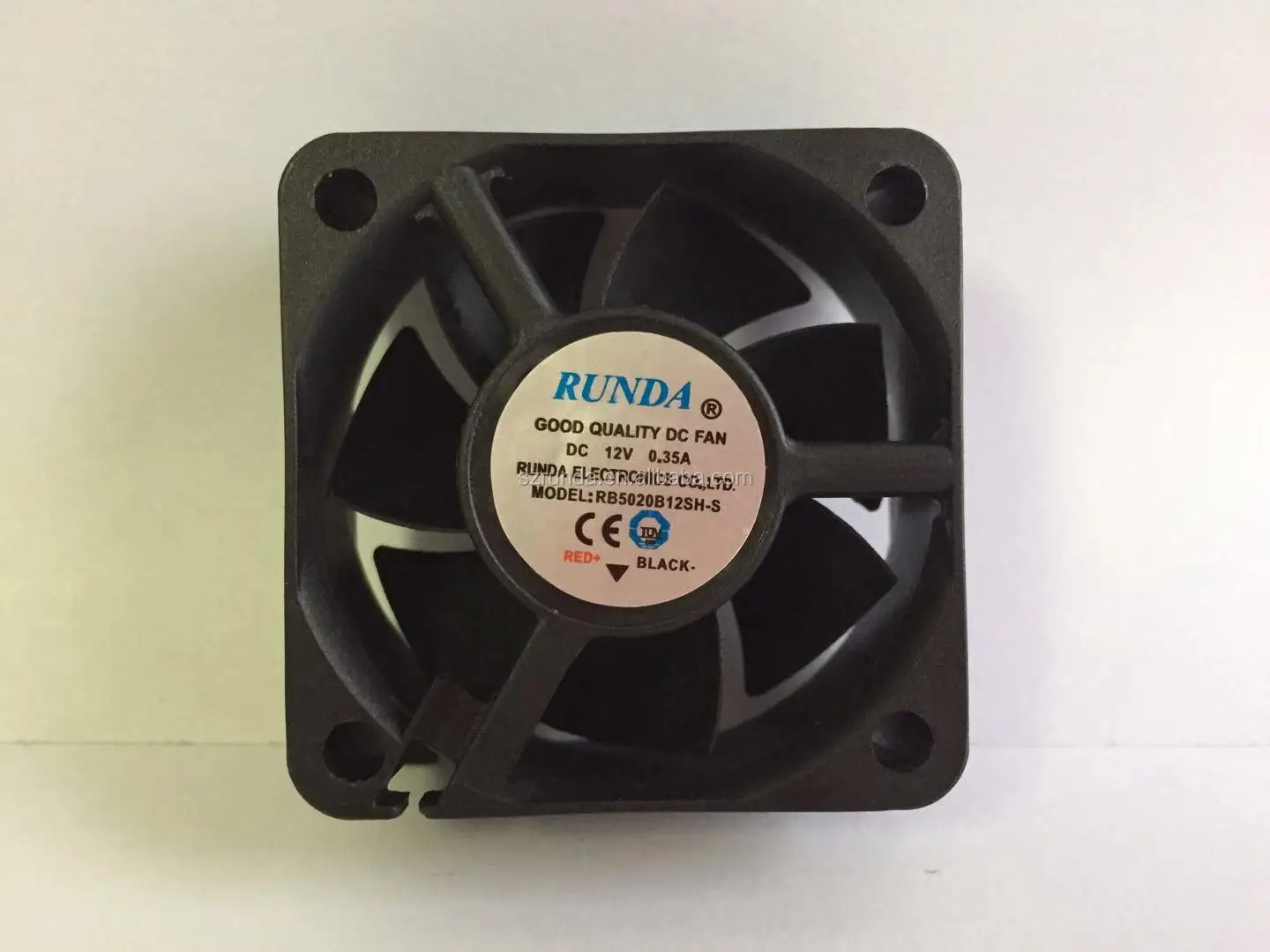 Runda Electronic Co Ltd - Quality DC Fans for Cooling