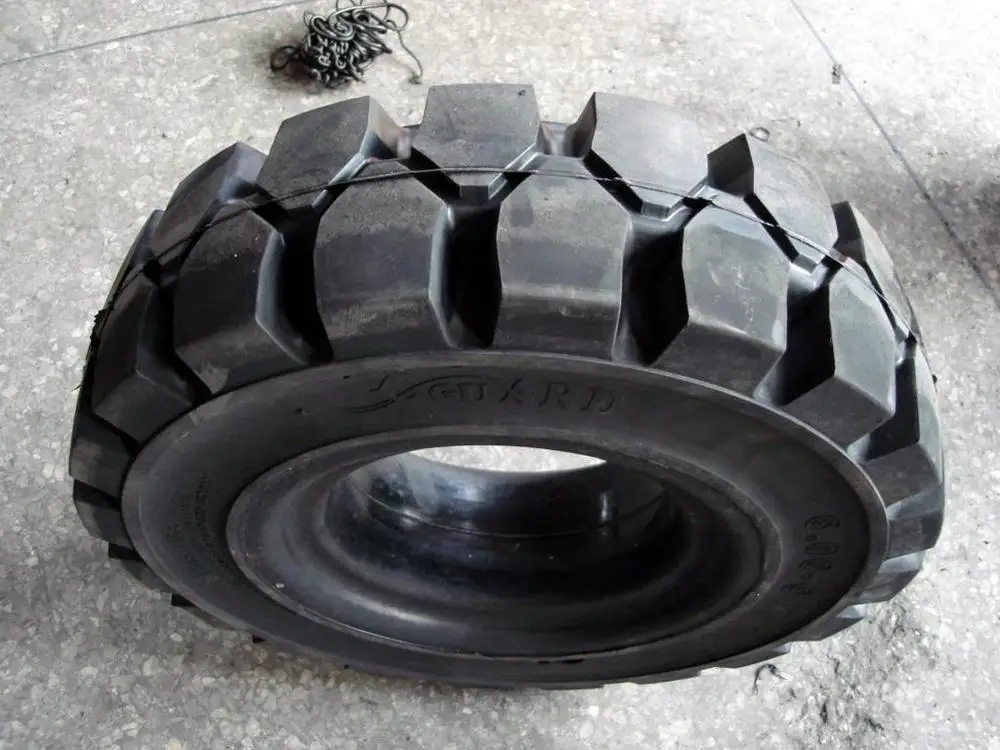 China Manufacturer Flatless Industrial Solid Forklift Tire 18x7-8,Non ...