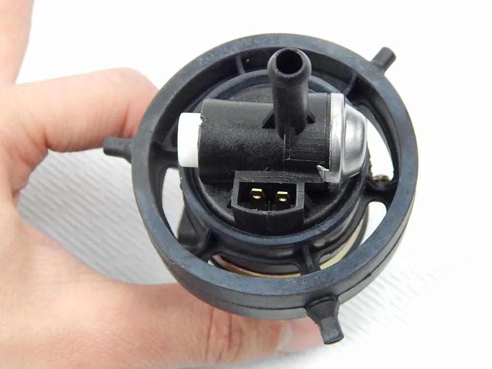 電気燃料ポンプアセンブリ17042-51201 N-issan Tsuru 1992用 - Buy 燃料噴射ポンプコア燃料ポンプassy ...