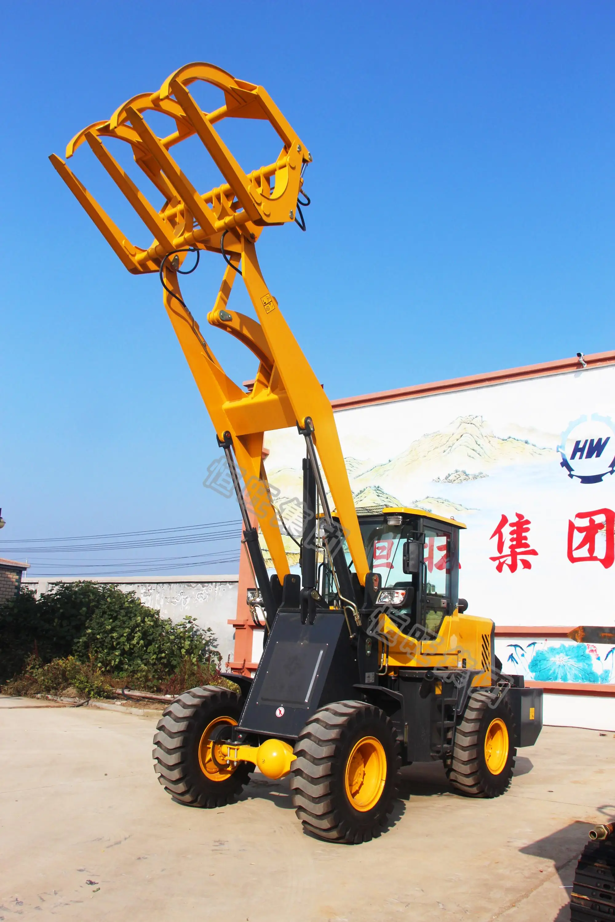 260 HP Sugar Cane Stalker - Efficient Cane Grabber Loader