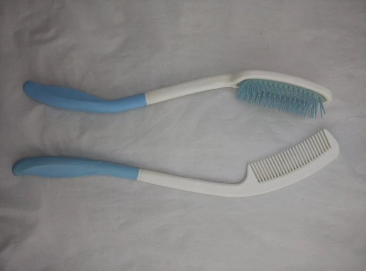 13" Long Reach Long Handle Soft Brush Comb For Those With Limited ...